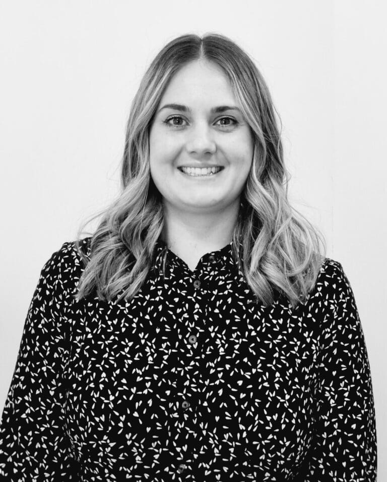 Meet the team - Rebecca L Faret Solicitors